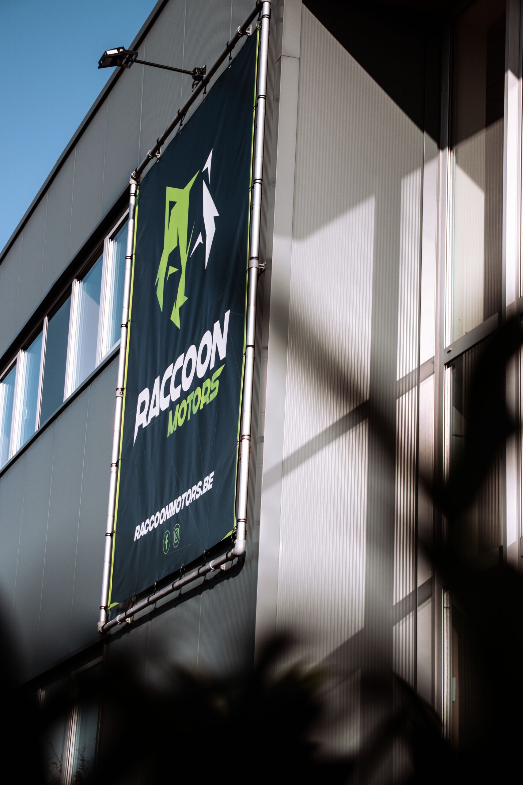 Contact - Raccoon Motors